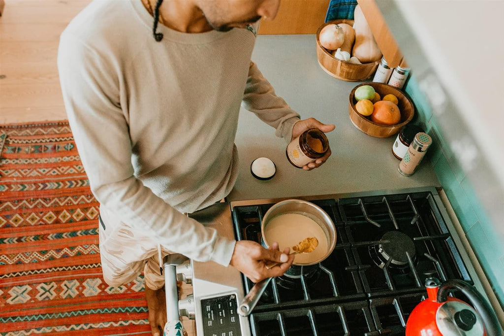 Nourishing turmeric drink for immune support