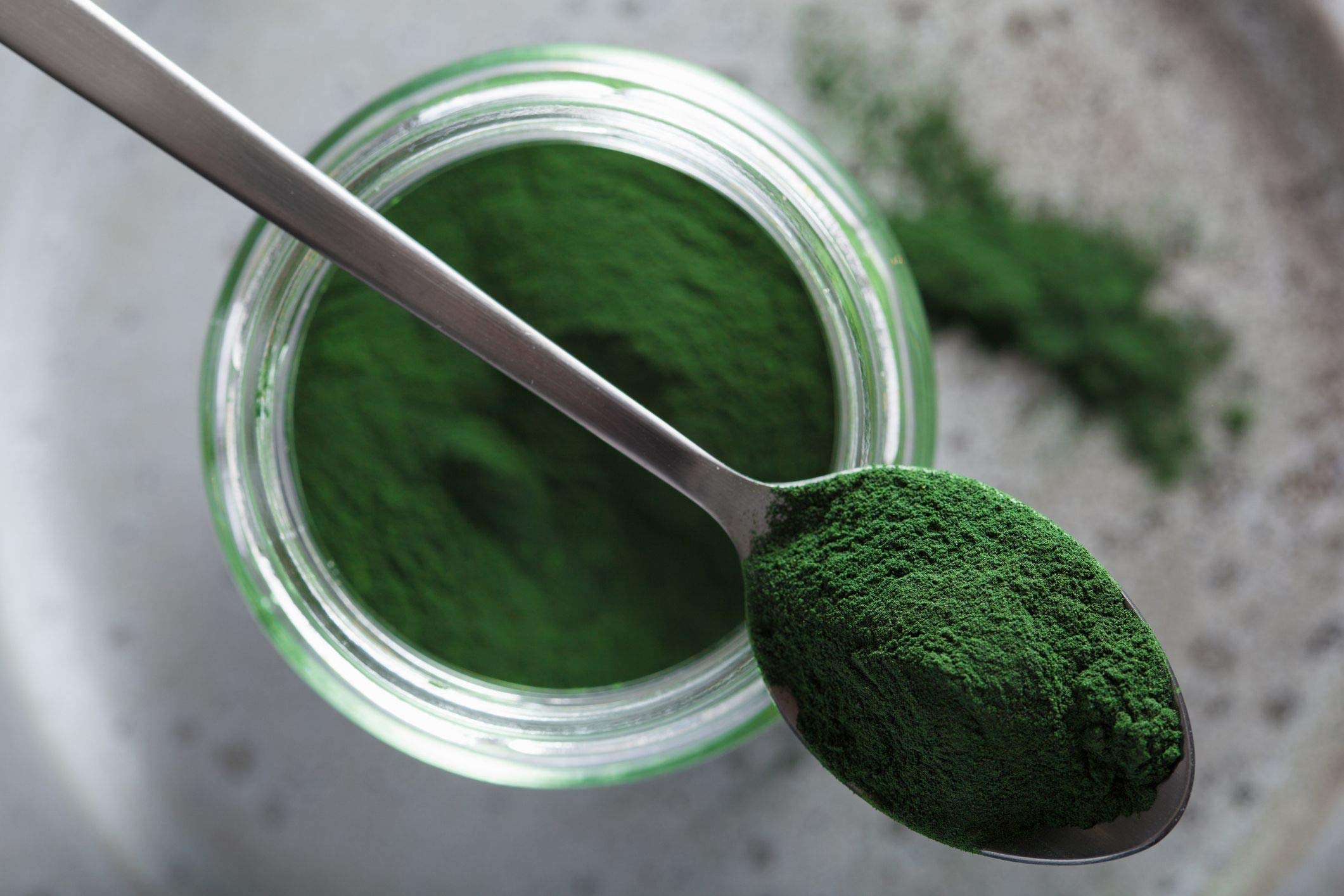 nutrient-rich spirulina herb powder