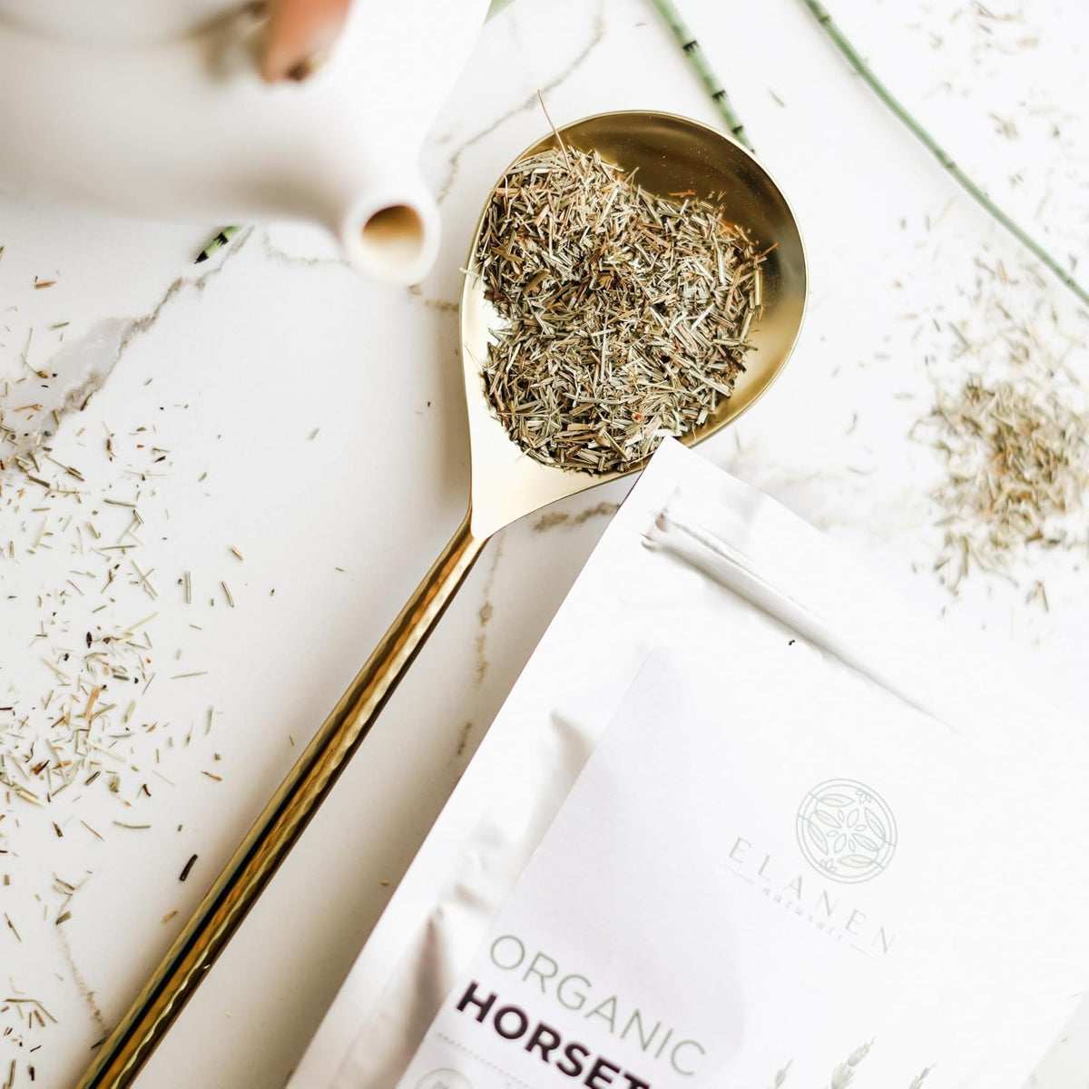 nutritious horsetail tea for health
