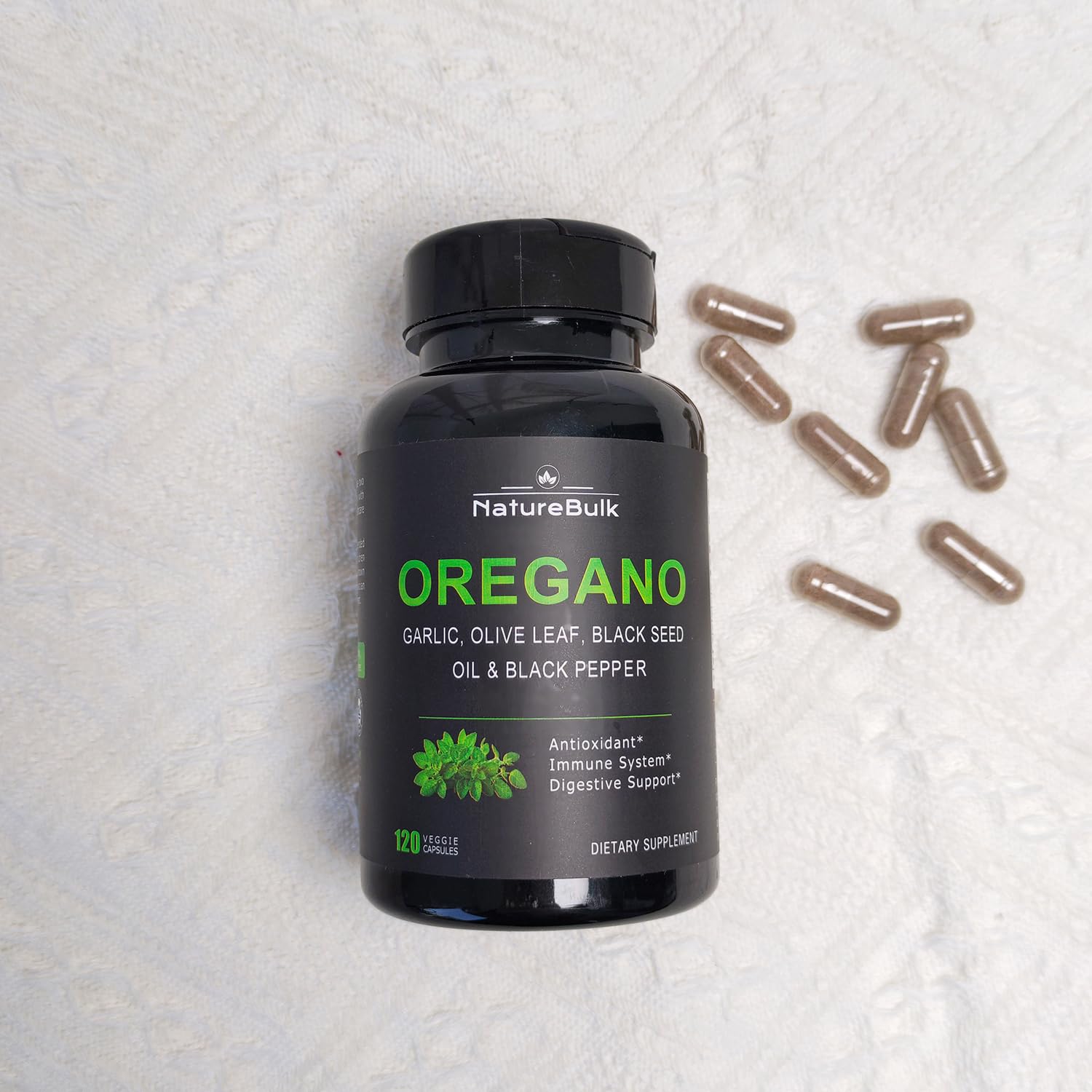 Oil of oregano with black pepper