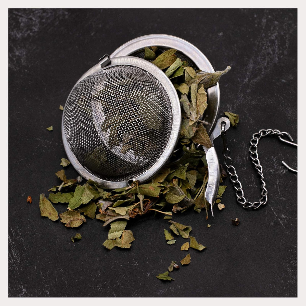 organic hawthorn herbal infusion