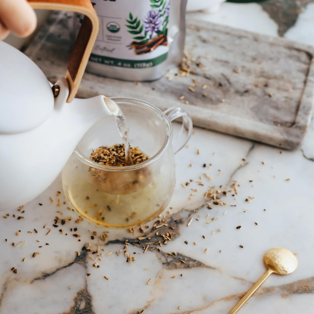 Organic licorice root for sweetening recipes