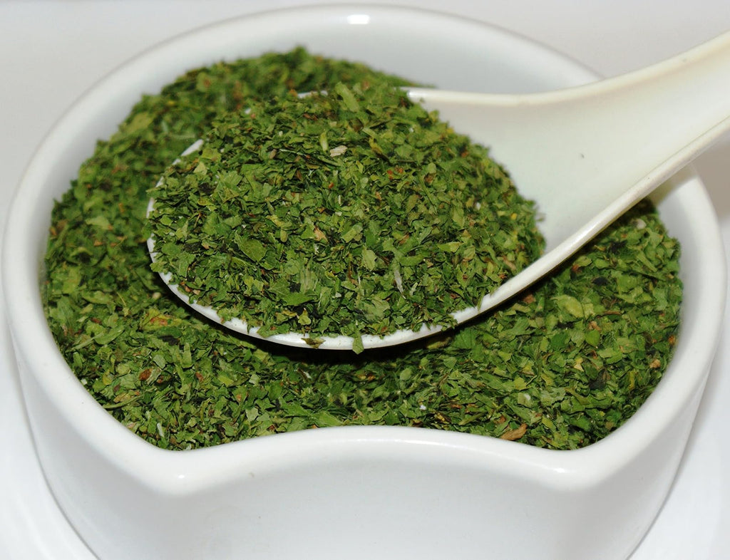 Organic lovage leaf for digestion