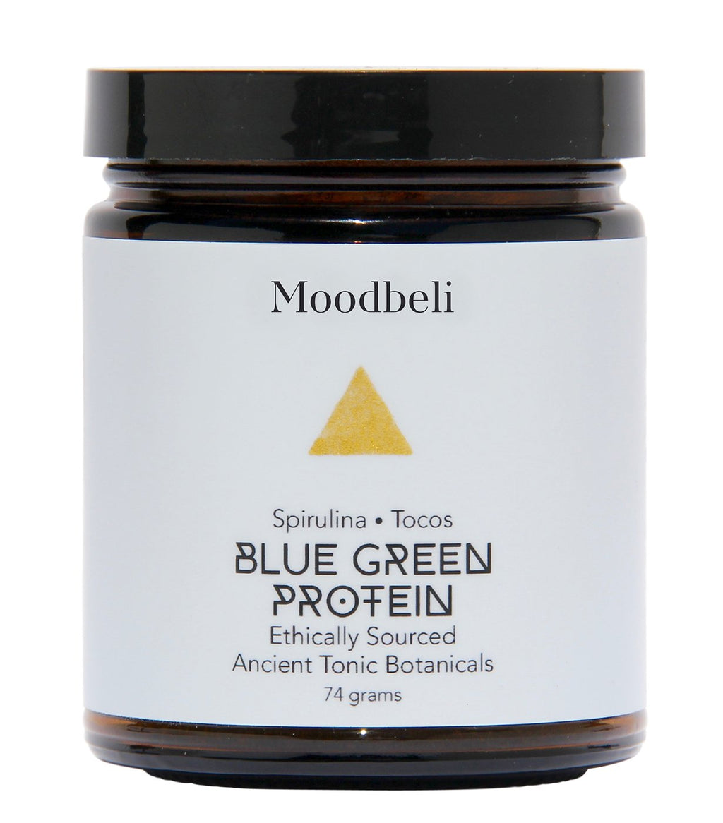 Organic spirulina superfood for health