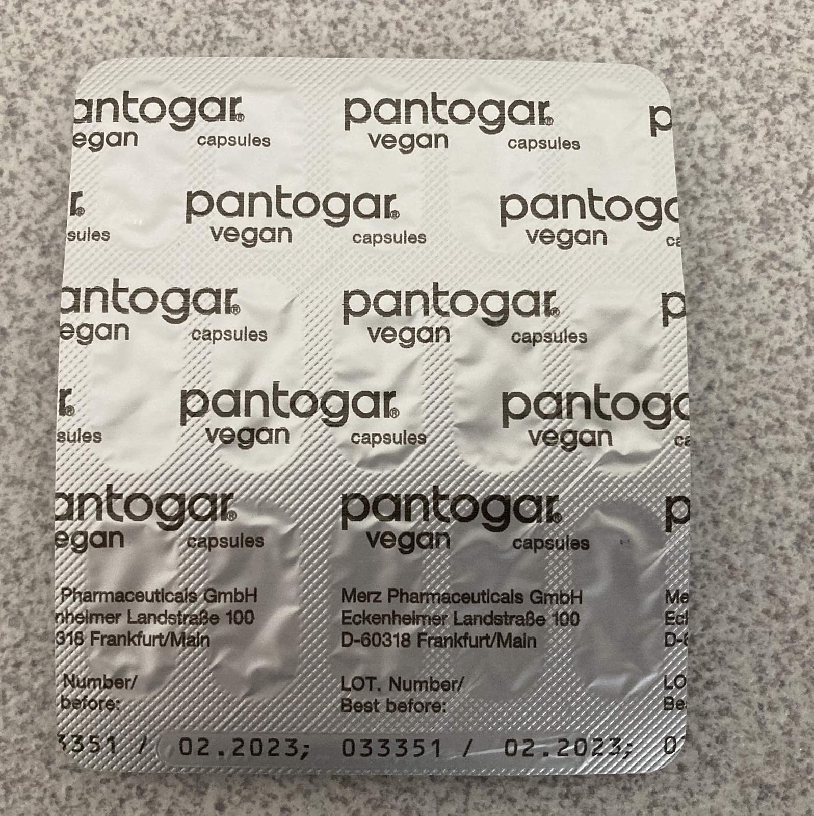 Pantogar capsules for stronger hair