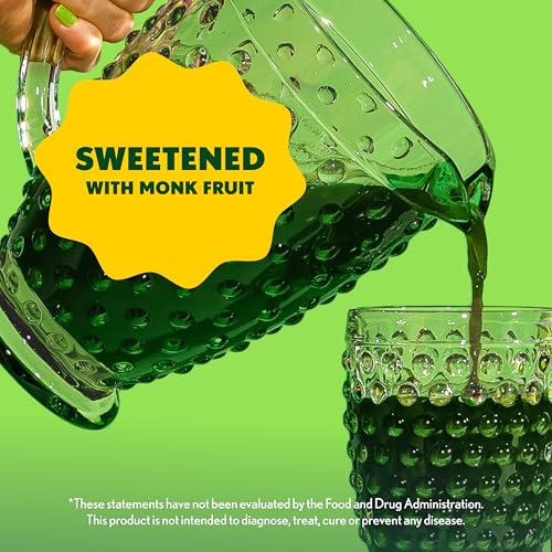 Plant-based protein with spirulina powder