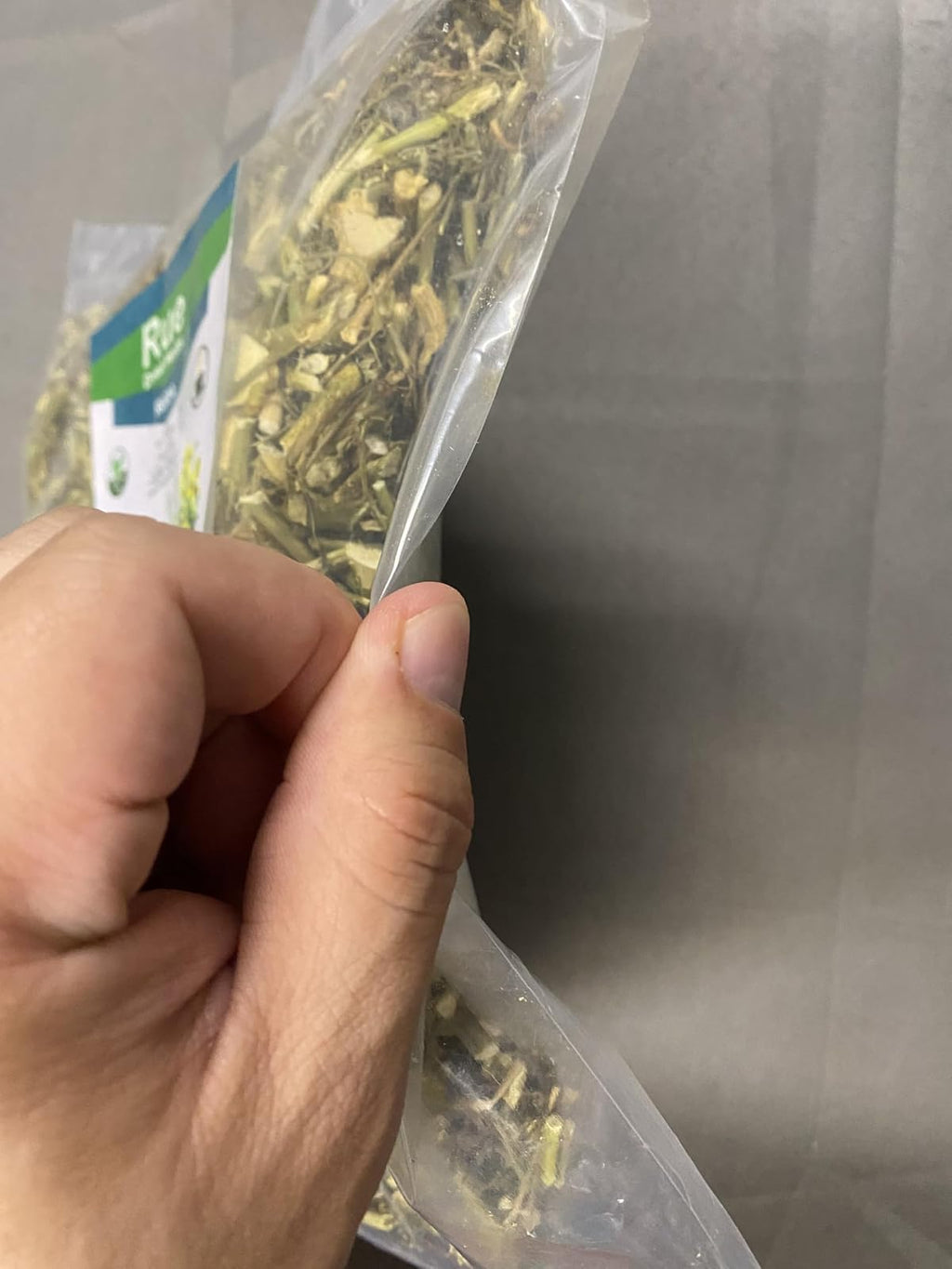 premium rue leaves for tea blends