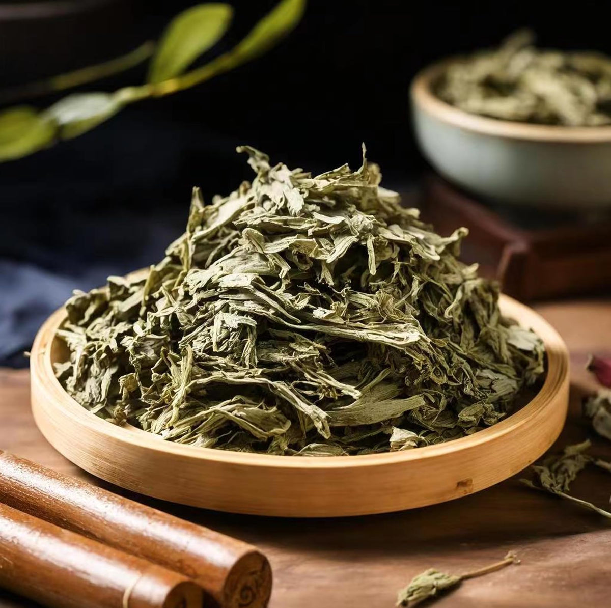 pure mugwort leaves for brewing