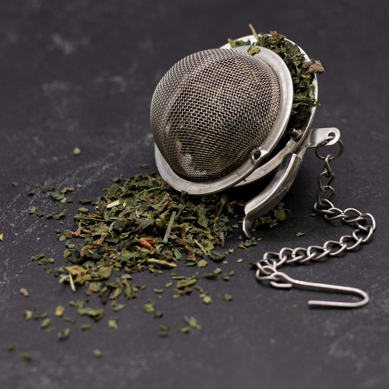 refreshing herbal tea blend