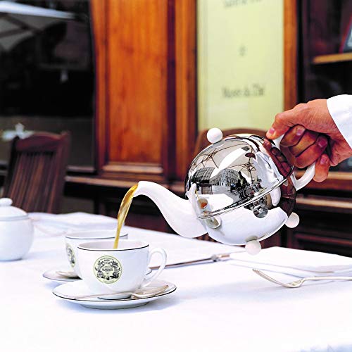 refreshing herbal tea with peppermint