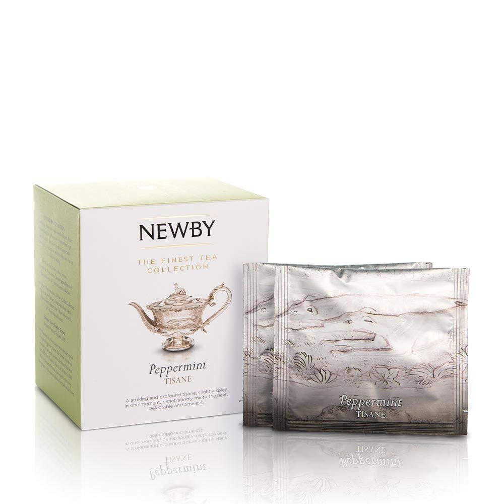 refreshing peppermint herbal tea infusion