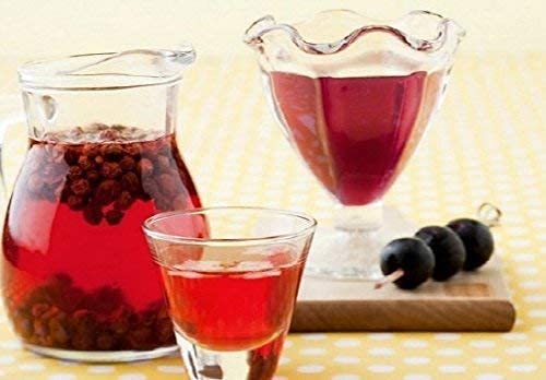 Schisandra chinensis herbal wellness