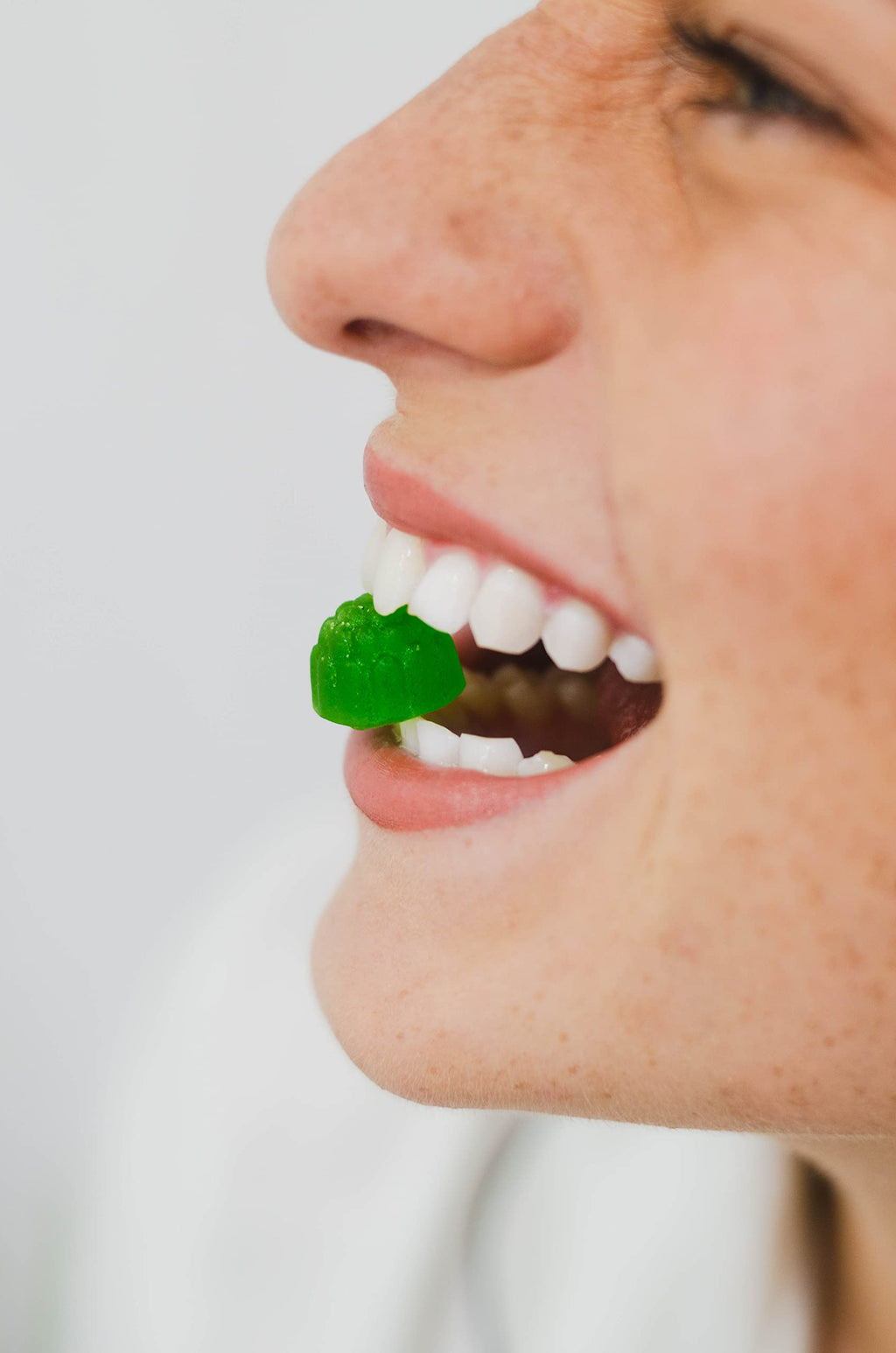 Sleep gummies for improved sleep quality