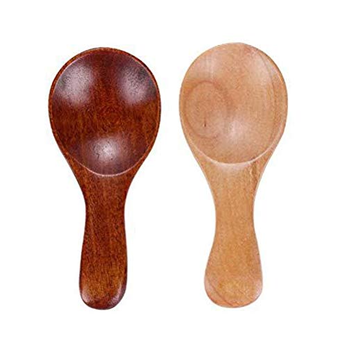 Small wooden spoons for serving