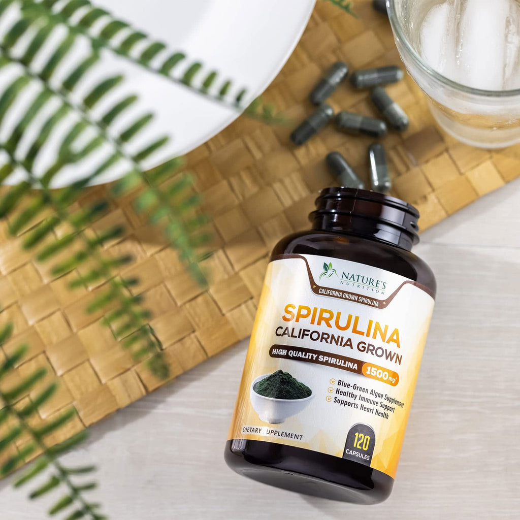 Spirulina capsules for digestive health
