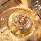 Unique tea experience with blooms