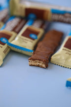 Vanilla flavour protein snack bar