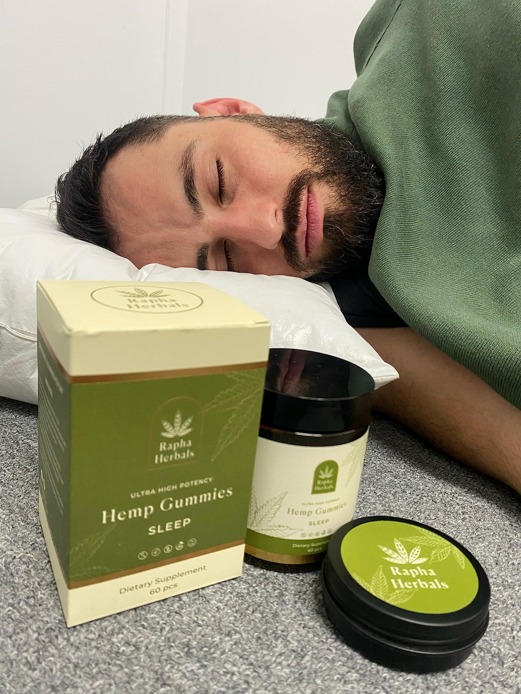 Vegan gummies for soothing sleep