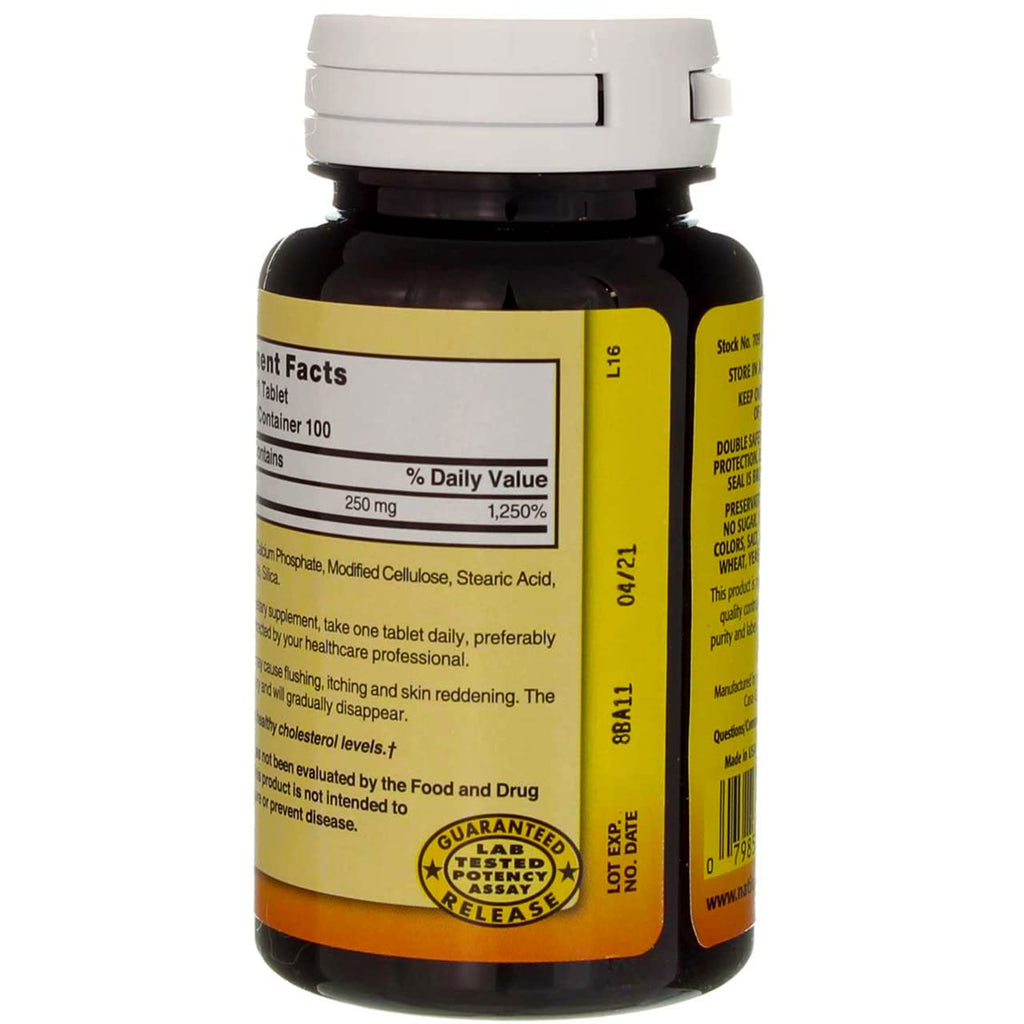 Vitamin B3 support for energy metabolism