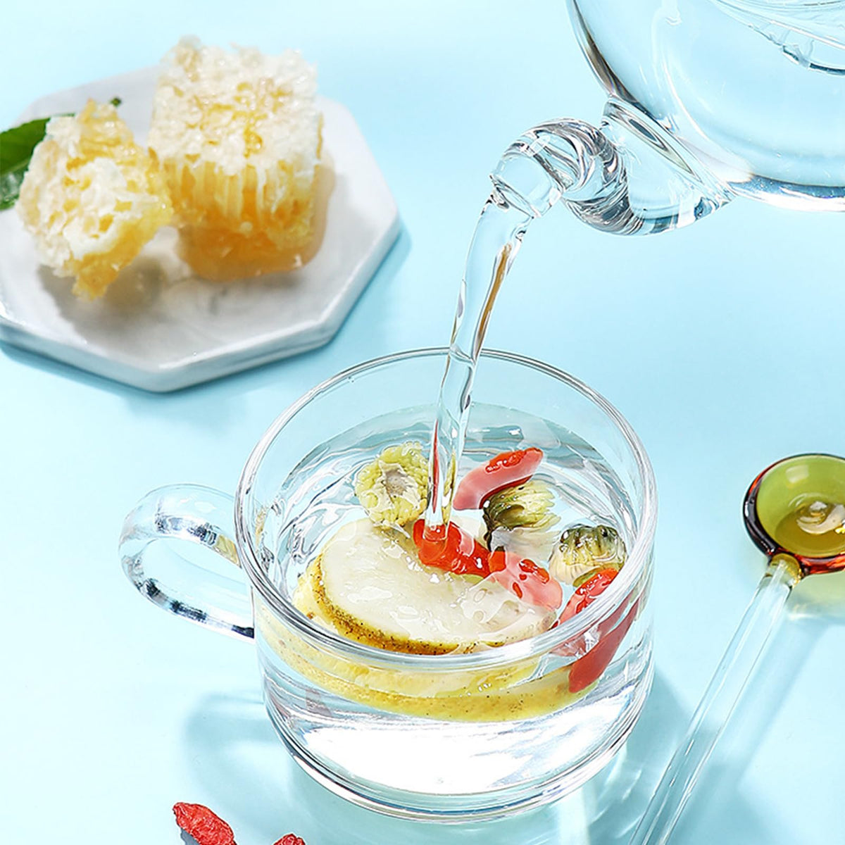 zesty lemon slices for refreshing drinks